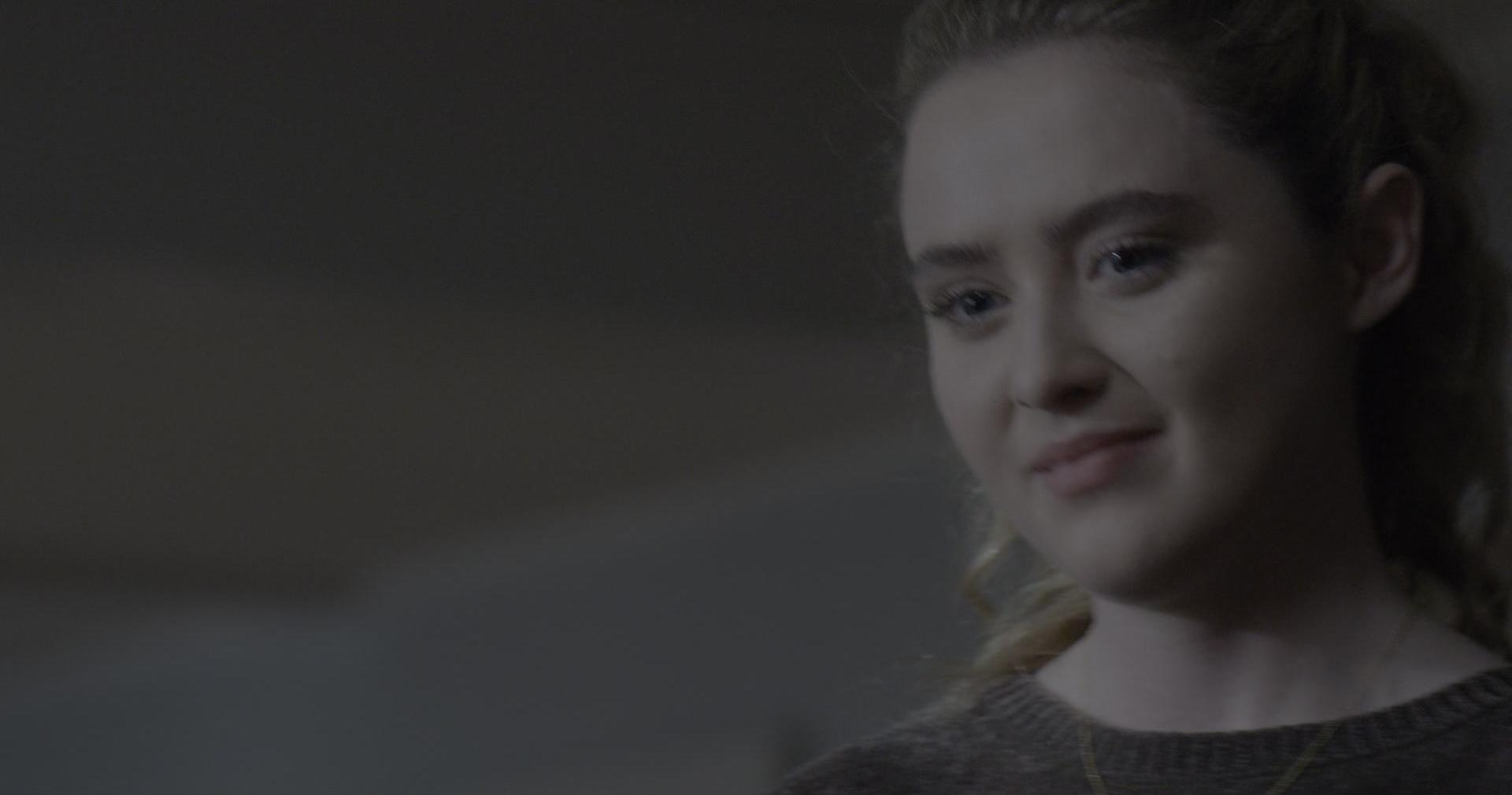 1x01 - What Happened? - 0201 - Starring Kathryn Newton